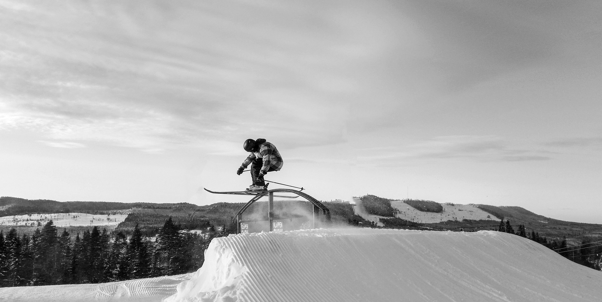 Köpa begagnade skidor – 8 tips som räddar dig - Freeride